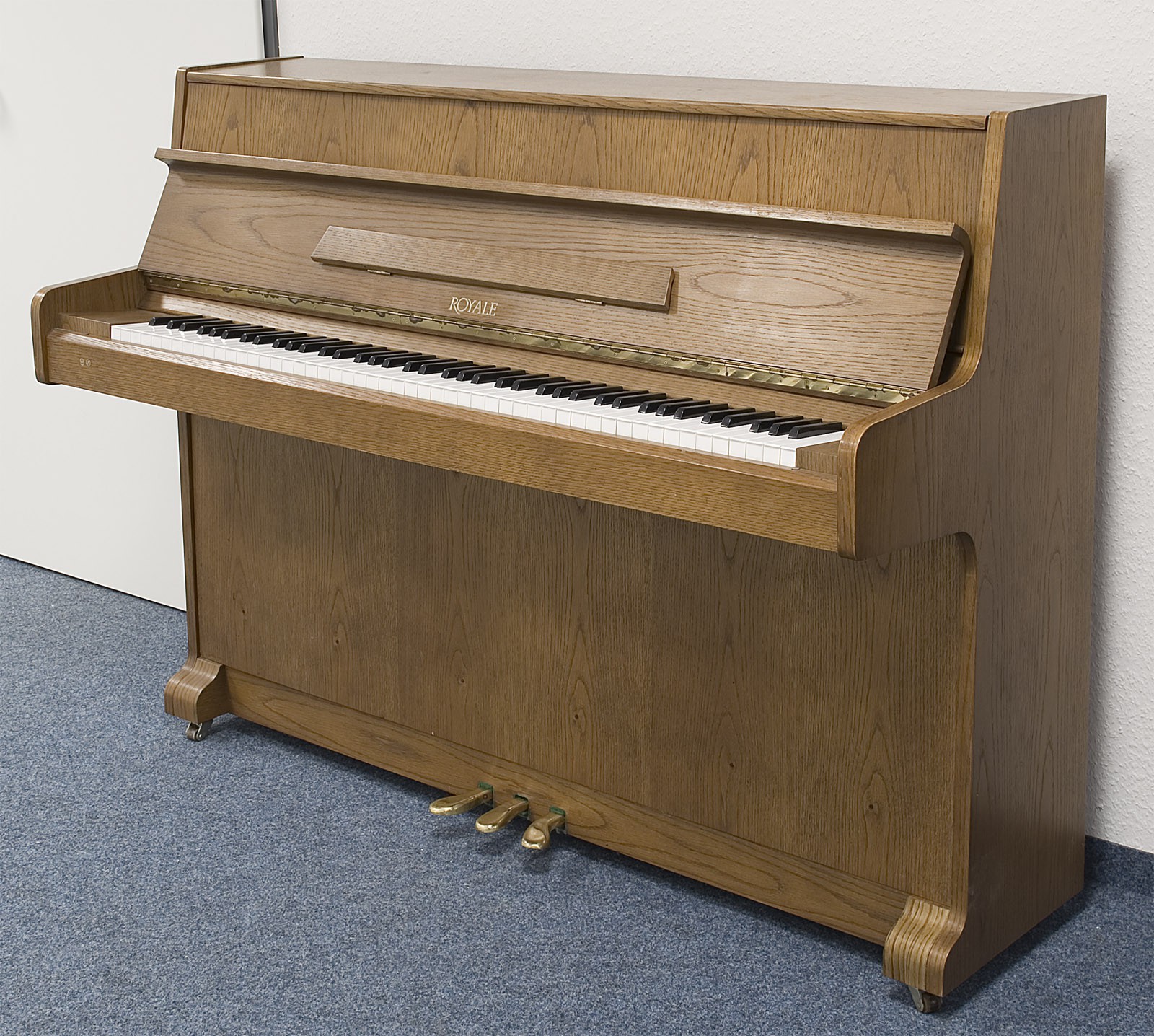 Royale Klavier gebraucht, Garantie, mit Leisespielvorrichtung