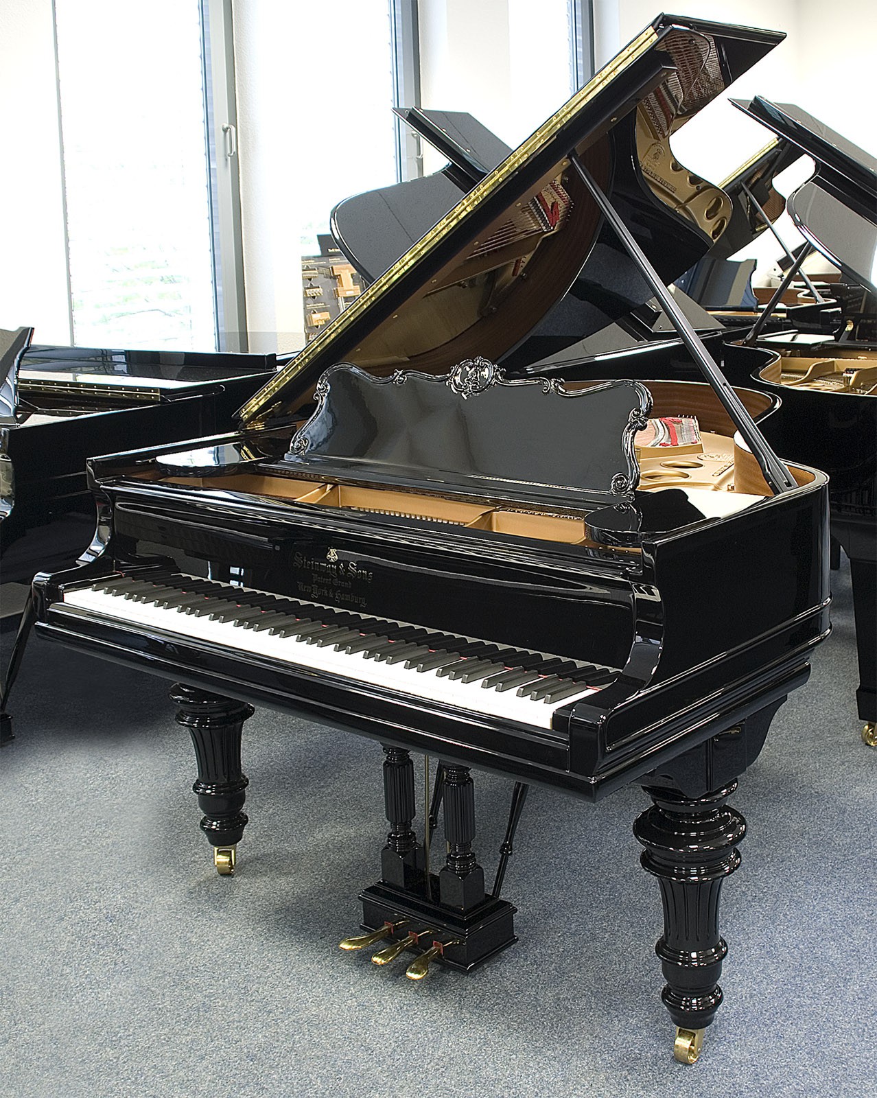 Steinway & Sons Flügel O 180 gebraucht